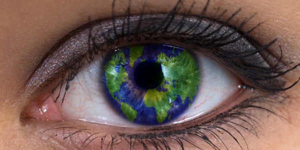 Learn About Macular Degeneration | Blog | DeCare