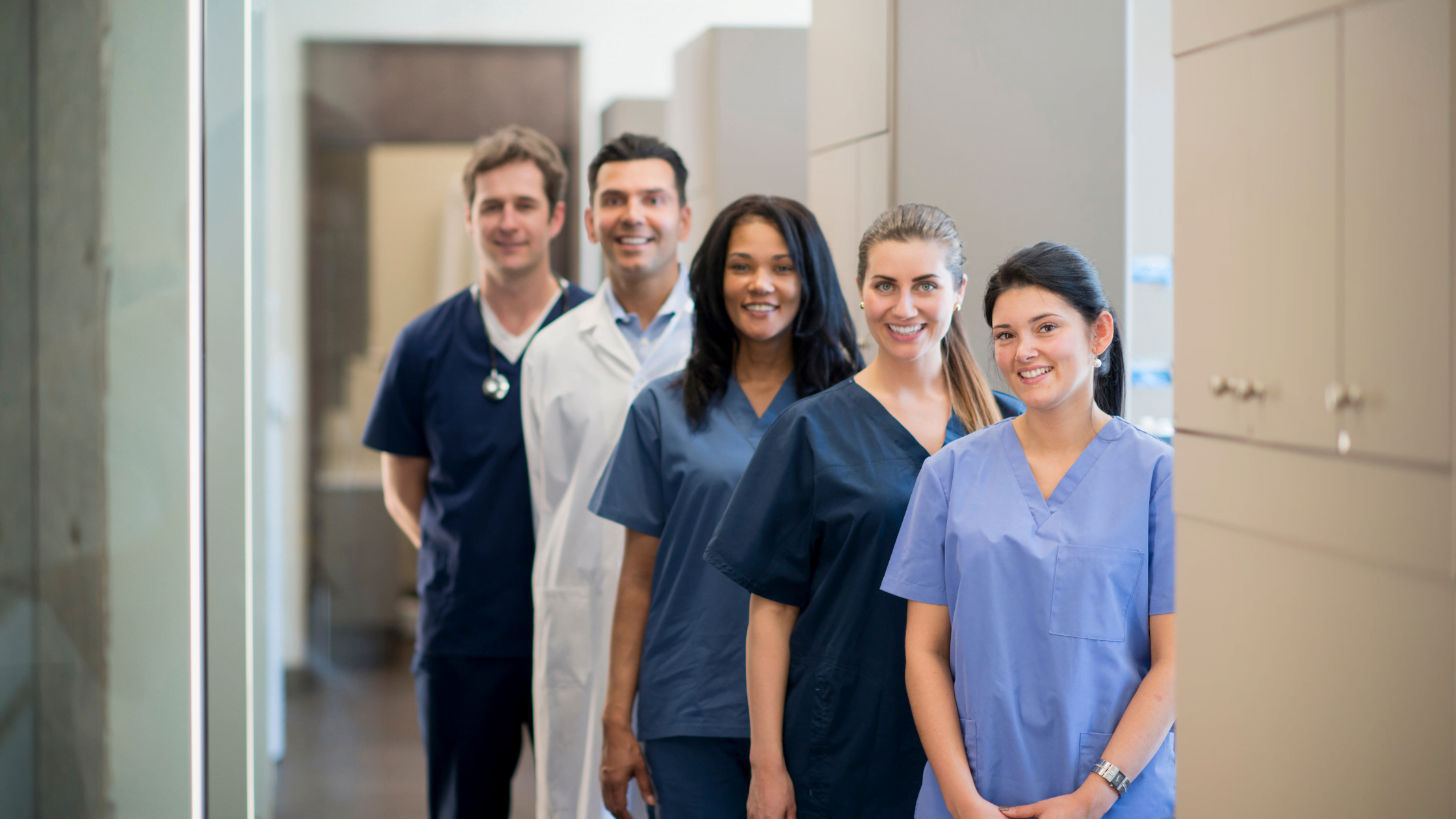 The Different Types of Oral Health Professionals - DeCare